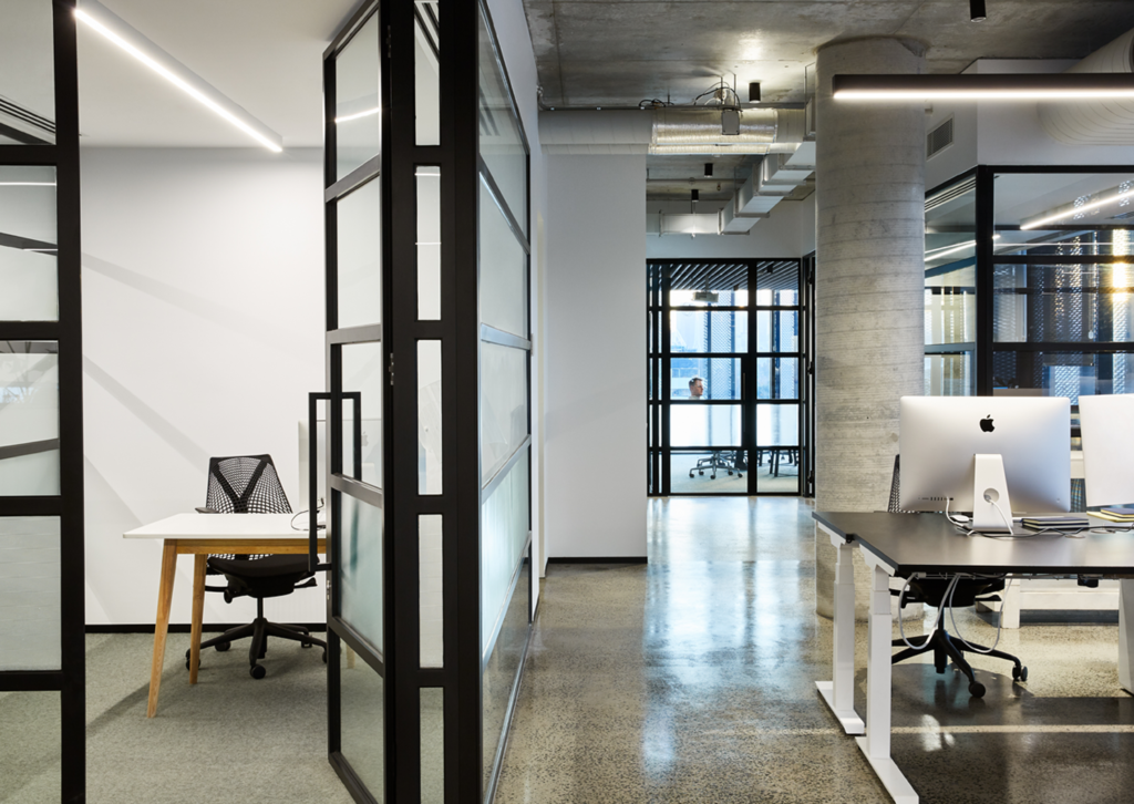 Entourage - Ewert Leaf