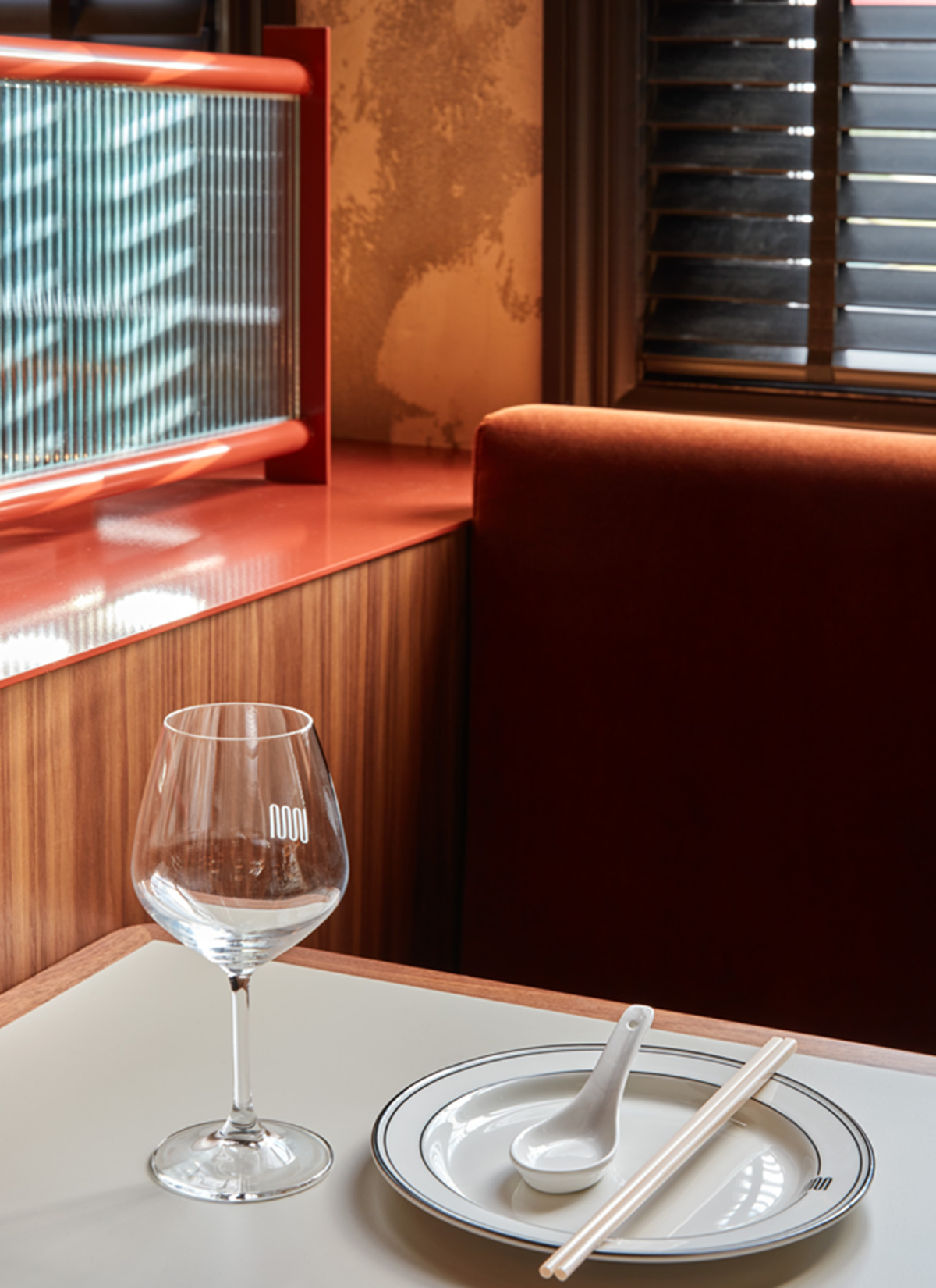 Moonhouse - Ewert Leaf