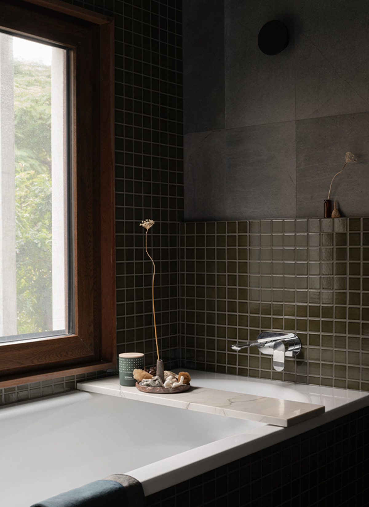 Kingsway Residence - Ewert Leaf