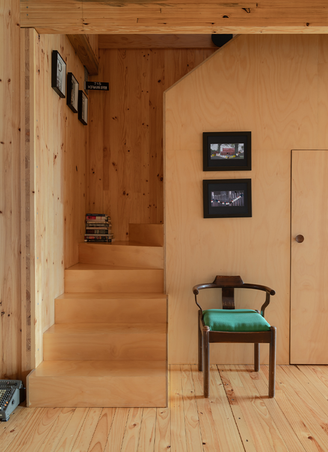 Kingsway Residence - Ewert Leaf