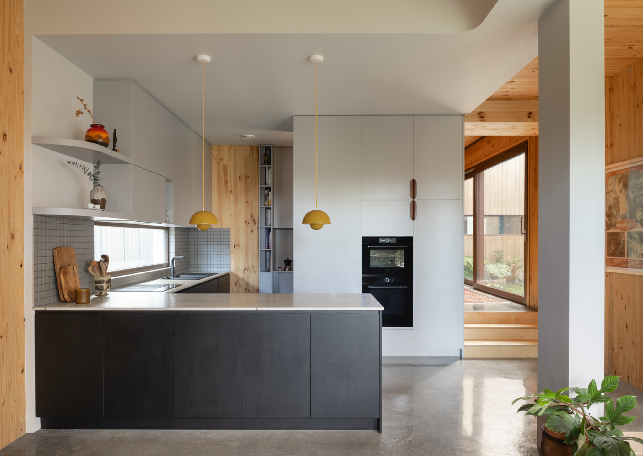 Kingsway Residence - Ewert Leaf